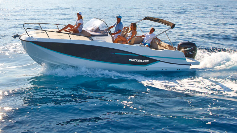 quicksilver-755-sundeck-04 | Rent a Boat Vodice